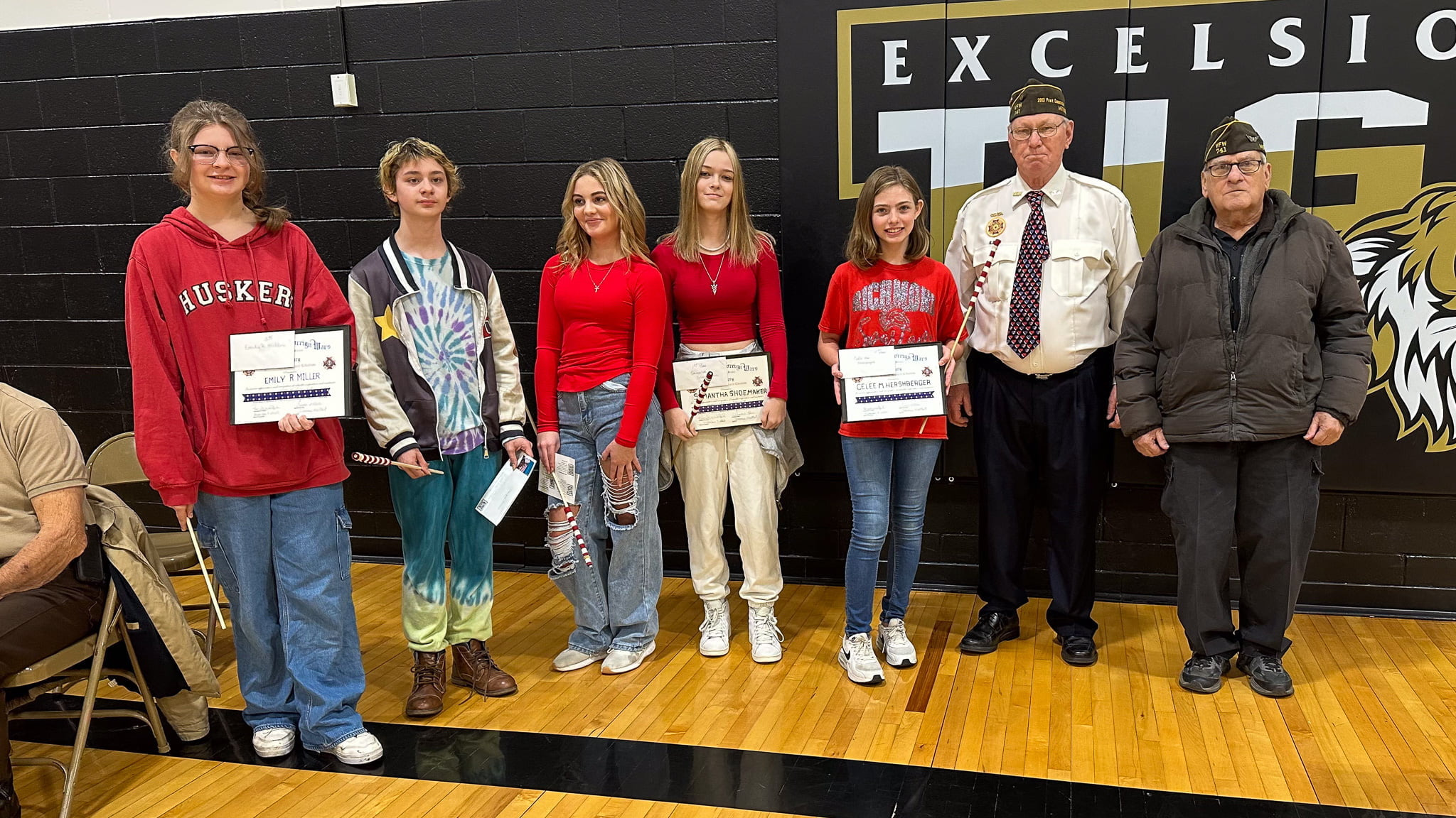 Excelsior Springs Middle School Celebrates Veteran's Day with Assembly ...